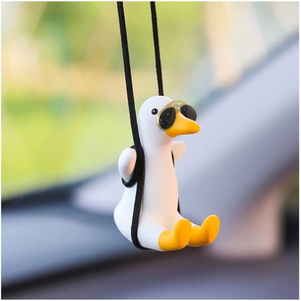 商品名スイングサングラス アヒル 車 吊り下げオーナメント 超かわいい 自動車装飾アクセサリー リアビューミラー スイングダックペンダント ギフト 女性 男性 子供 車 家 オフィス用 ユニバーサルSwinging Sunglasses D...