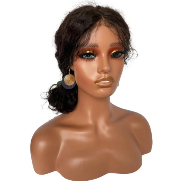 商品名Voloria Realistic Female Mannequin Head with Shoulder Manikin PVC Head Bust Wig Head Stand with Makeup for Wigs Neckl...