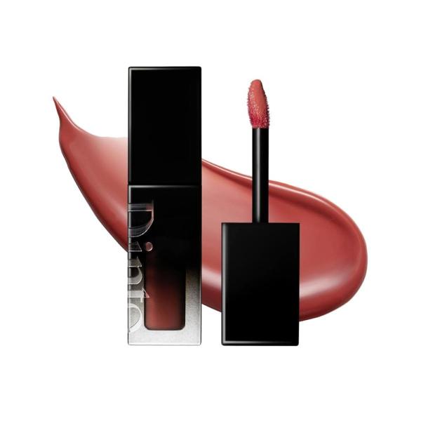 「商品情報」商品紹介軽く密着して色がすぐにフィットするので塗りたての発色が長時間続きます。古典文学からインスピレーションを受けた深みあるソフトブリックローズ原材料・成分水、ジフェニルジメチコン、リンゴ酸ジイソステアリル、 オクチルドデカノー...