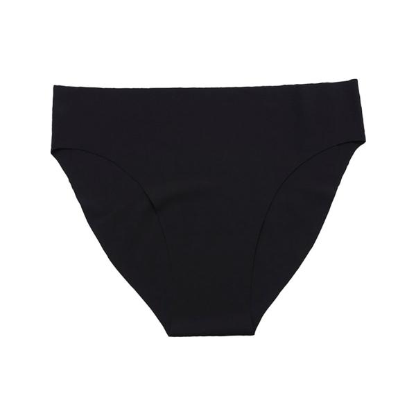 シームレス仕様のノーマルタイプのレディースインナーショーツ。シームレス仕様で縫い目がないため、水着にショーツラインが響きにくい。さらに切り替えを後ろに配置することで、足回りが動かしやすい仕様。また心地よいなめらかな肌触りの素材を使用。水着の...