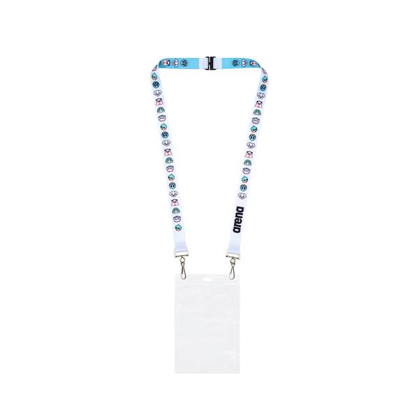 「アリーナくんと仲間たち」シリーズの大会ID用ホルダー。1つ持っておくと試合で便利なアイテム。ネックストラップ部分は、「アリーナくんと仲間たち」をファンタジックで可愛らしく表現したデザイン。ストラップの表と裏のベースカラーがそれぞれホワイト...