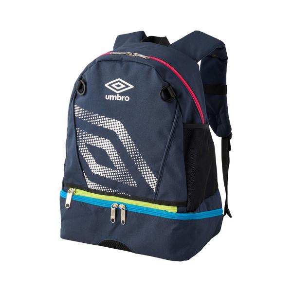 はっ水加工の素材を使用した、「洗えるジュニアバックパック」。汚れが気になったら、ネットに入れてそのまま洗濯機に。丸洗いで清潔さを保てます。内側に消臭ネームを使用。ボール収納ネット、砂抜けメッシュ機能のシューズルーム、ショルダーベルトにはリフ...