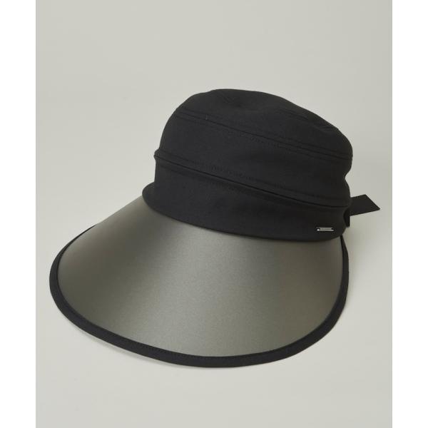 大人気のつば広タイプの2WAYハット。上部を取り外せばサンバイザーとしても使える便利な帽子です。髪型や気温などで両方を使い分けたい時など、非常に便利です。後のグログランリボンに立体感のあるロゴをプリントし、後ろにもアクセントをプラス。LAN...