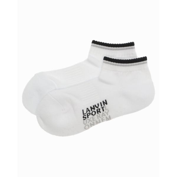 足底にLANVINSPORTロゴと５つのキーワードをジャガードで表現しました。足底のパイルと滑り止めプリント付きでゴルフにおすすめ。抗菌防臭機能付き。日本製ならではの仕立ての良さが特徴です。※LANVINの5つのキーワード…Luxe(ゴージ...