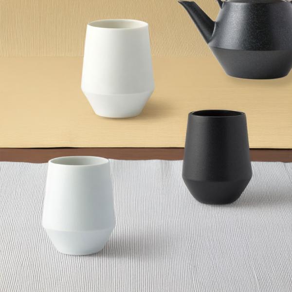 Frustumはお茶の良さを再認識するために、現代の暮らしに合わせデザインをリファインした茶器。本製品のデザインの肝である土瓶本体の中腹で切り替わるエッジは、日本の東北地方で作られる鉄瓶などで古くから見られる形を引用しています。円錐台の茶器...