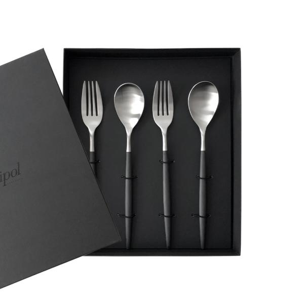 【ショップレビュー投稿大募集！】ブランド : Cutipol(Portugal)サイズ : ディナーフォーク/222mm、テーブルスプーン/216mm素材 : 樹脂、ステンレス、カラー :ブラック×シルバー生産国 : Portugal■ご購...