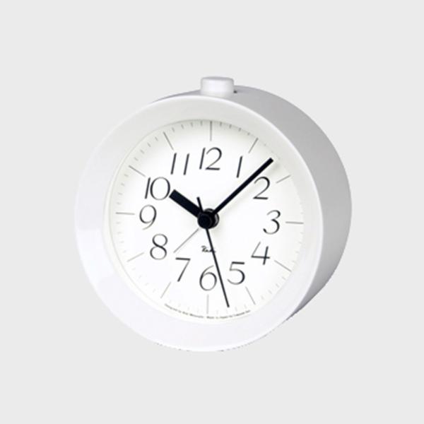 【ショップレビュー投稿大募集！】デザイナー : Riki Watanabe 渡辺力サイズ : W110×D56×H115mm重量 : 240gムーブメント : スイープアラームムーブメント仕様・機能 : スヌーズ機能・ライト付■ご購入前に商...