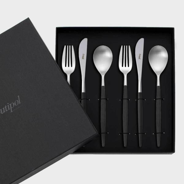 【ショップレビュー投稿大募集！】ブランド : Cutipol(Portugal)サイズ : ディナーナイフ/231mm、ディナーフォーク/222mm、テーブルスプーン/216mm、デザートフォーク/190mm、デザートスプーン/189mm、...