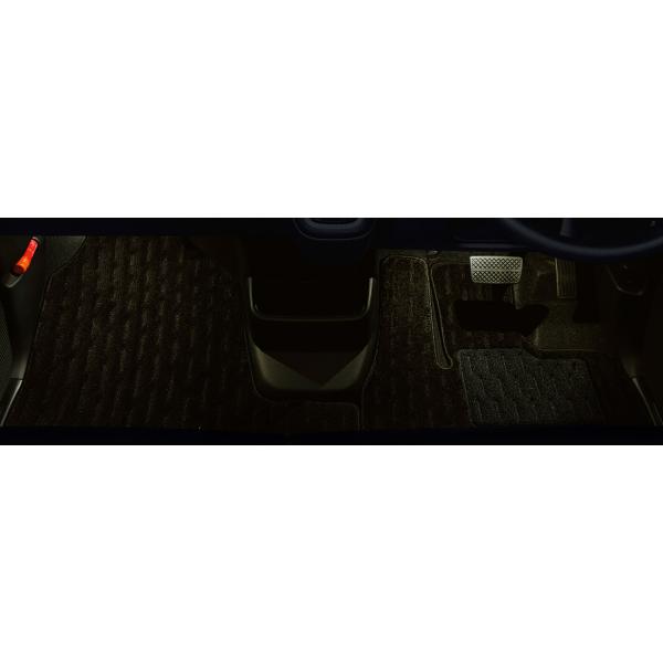 フットライト参考情報LEDホワイトイルミネーション（エンジンスイッチ・ドア開閉・スモールランプ連動）／フロント・リア用左右セット※N-BOX CUSTOMに装着する場合、標準装備のインテリアイルミネーション（フット）を取り外し装着となります...