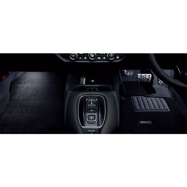 フットライト 参考情報LEDホワイトイルミネーション（ドア開閉・スモールランプ連動）／フロント用左右セットイルミネーション類は撮影のため、点灯した状態を強調し再現したものです。写真の色および明るさは実際の色とは異なります。■イラストは説明の...