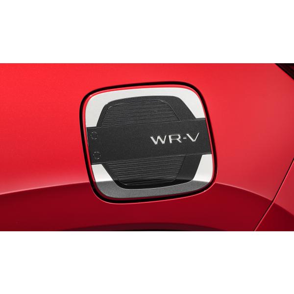 フューエルリッドデカール 参考情報ハイボスカル／クロームメッキ調×ブラック※ボディーコートの施工前に装着してください。WR-V WRVDG5 -100(X/Z/Z+)純正品番【 08F59-31X-000 】※画像はイメージです。※パッケー...