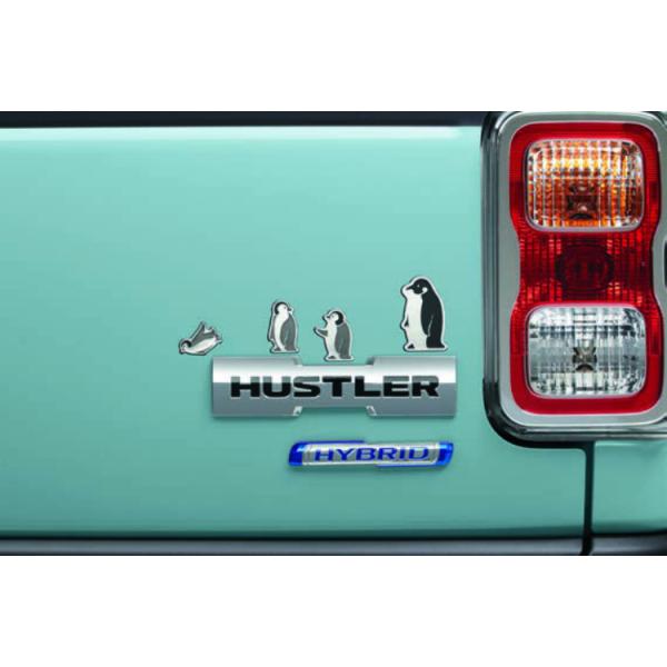 参考情報オリジナルステッカーでHUSTLERロゴを楽しくデコレーション。材質：ハイボスカル※21 リヤデカール（ナチュラル）と同時装着はできません。（サボテンを除く）※?サボテンを21 リヤデカール（ナチュラル）と同時装着する場合、貼付位置...