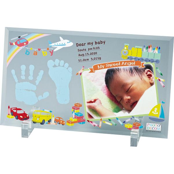 お気に入りの写真1枚＋手形足形＋ベビーデータ（お名前・お誕生日・お誕生時間・身長・体重）をかわいいデザインと一緒にプリントします。＊写真はメール送っていただくこともできます。●現品（仕上がりサイズ）約29×17×8.5（スタンド使用時））ｃ...
