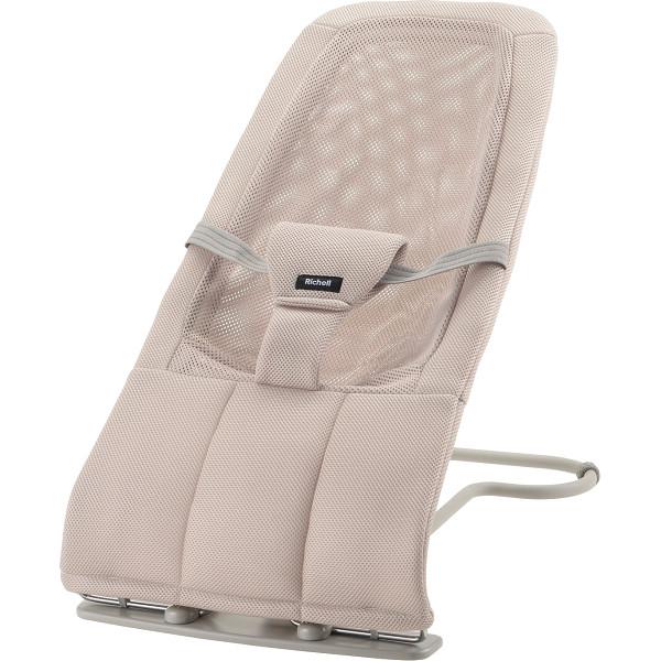 動きに合わせて自然に揺れる全面メッシュシートで通気性のよいバウンサーです。赤ちゃんの動きに合わせたやさしい揺れで、あやし効果があります。●現品約39×68.5×63ｃｍ、（折たたみ時）約39×83.5×10.5ｃｍ●ポリエステル、スチール、...