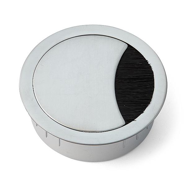 ●高級感ある亜鉛合金製のブラシ付き配線孔です。●角型タイプでブラシ付きの配線孔もあります。[輸入]このマークの製品は輸入品のため「寸法・色調・作動感のばらつき」や、予告なく仕様変更等を行う場合があります。製品内容は、部品としての品質範囲です...