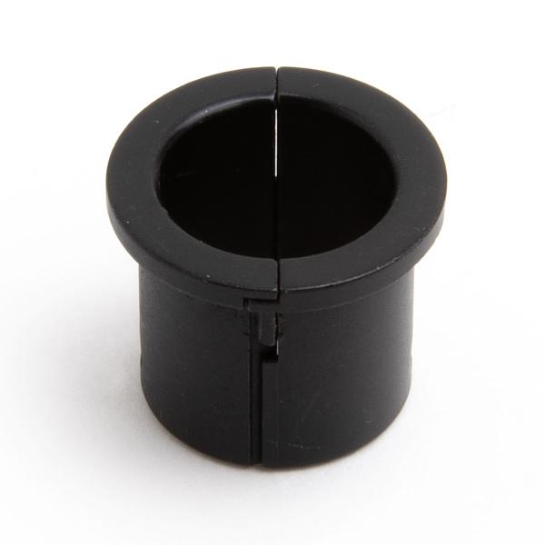 分割できるため、配線孔内径より大きいコネクタ先端部（LANケーブルなど）を外さずに交換できます 【適応コネクタ例】CHC-S18型:φ12mm以上φ14mm以下、LANケーブル・RJ45コネクタCHC-S22型:φ15mm以上φ18mm以下...