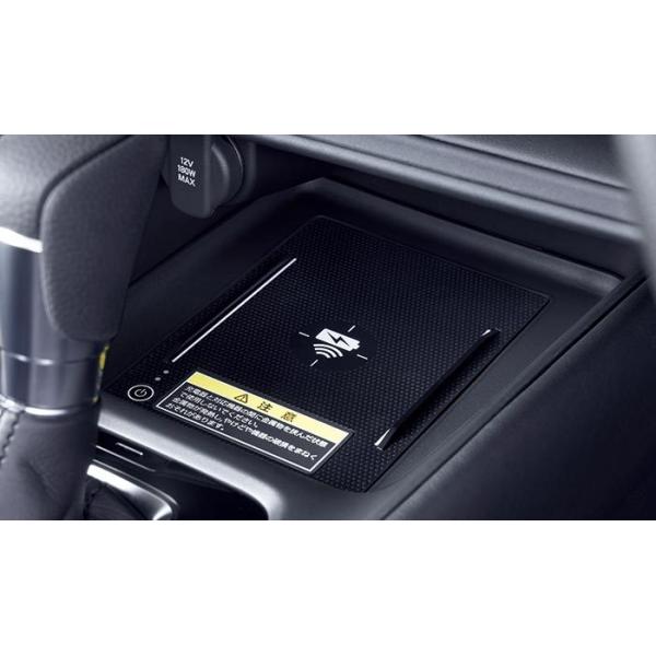 ワイヤレス充電器 本体参考情報Qi（チー）規格／15W急速充電対応取付位置：フロントコンソールアンダートレー部ワイヤレス充電器サイズ：約145×約90mm別途取付アタッチメント(08U58-3M0-010A)が必要です。※Honda CON...