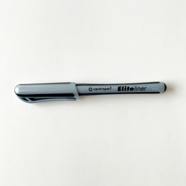 チェコの老舗文具メーカー、セントロペンのエリート・ライナーです。ボディ樹脂が手にフィットしやすく、滑らかで書きやすい一本です。セントロペンらしくない近未来的なデザインが新鮮です。グリップ感がとても良いです。サイズ: 135mmペン先：0.3...