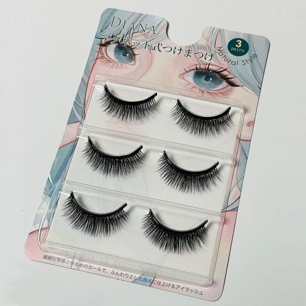 装着が簡単なマグネット式つけまつげ！※マグネットアイライナーは別売りです。磁気の入ったマグネットライナーでアイラインを引き、アイラインに沿って専用つけまつげをつけます。接着剤を使用しないため、まぶたの負担を軽減し、繰り返し使えて、型崩れしに...