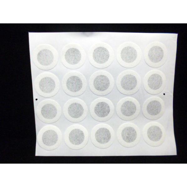 ■商品名：タイベストシール◎クリアボトルやPPボトルの穴に貼り、雑虫混入や　コバエの侵入を防ぎます。適度な通気量も確保して　おり、なくてはならない必須アイテムです。　いざと言う時の為にも1シートは常に予備として　確保しておきたいものです。　...