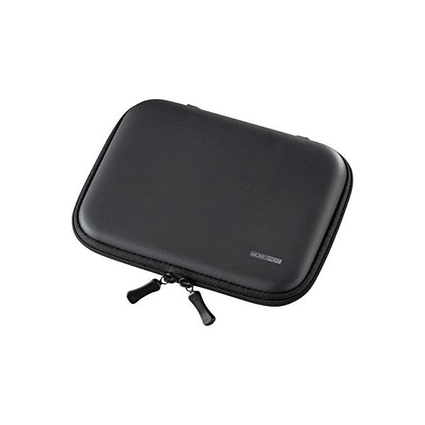 カラー：ブラック入り数:粘着シート×2枚粘着シートで電子辞書を汚すことなくケースに固定できます。両サイドにイヤホンパッチがあるので、本体のイヤホン差込口の左右に関係なくイヤホンの収納が可能です。材質:eva