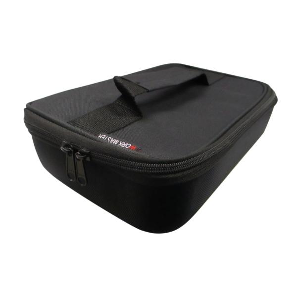 カラー：ブラックサイズ：D310×W200×H85mmスタイル：EVA素材で型崩れしにくい用途:工具、釣具、キャンプ用品等の収納に素材:柔軟性と弾力性があり、ケースの型崩れがしにくいEVA素材です。外寸(約):D310×W200×H85mm...
