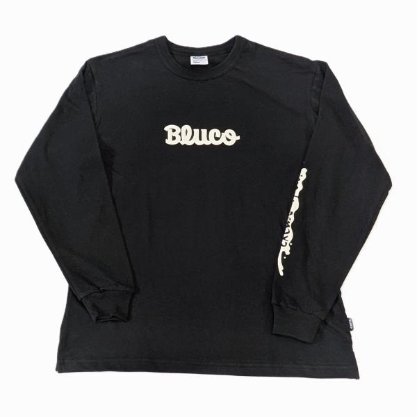 耐久性と速乾性に優れたロングスリーブTシャツです。オリジナルで作成した6ozのドライコットンOE（オープンエンド）天竺を使用しています。この生地は、芯にポリエステル、外側を綿でカバーリングしたコアヤーンという特殊な糸を使って編み上げられてい...