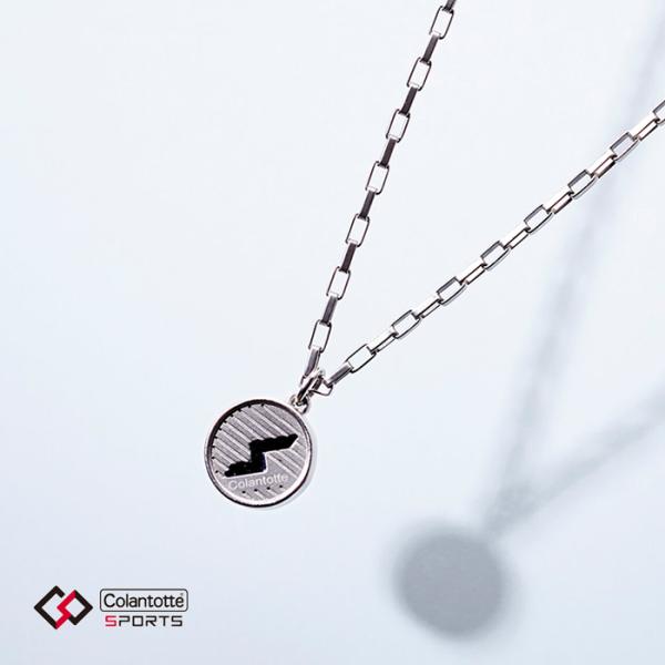 ＜ご注意＞開封後の返品、交換は一切お受けできません。＜商品説明＞すべての金属パーツに純チタンを採用することでコラントッテのネックレス史上最軽量の「約7g」以下の軽さを実現！金属アレルギーリスクが極めて低く(※)、超軽量・高耐久性・高耐食性を...