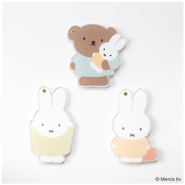 ミッフィーとボリスのアクリルダイカットシリーズです。バッグの中にもスリムに収まるスライド式のミラーです。SIZE：W62〜84×H90〜108mm 素材：本体:アクリル