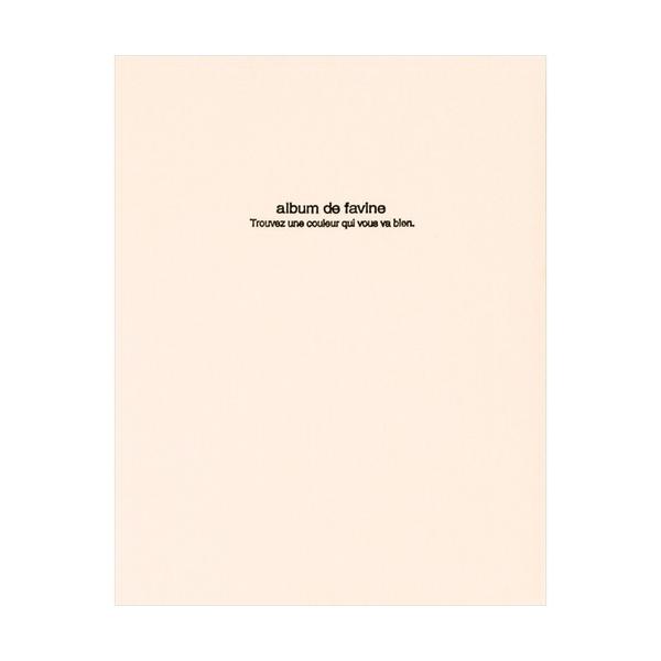 ●本体寸法：タテ303×ヨコ237×背巾27mm●本体重量：910g●表紙：布地●台紙：A4サイズ・100年台紙（ブラック）10枚（貼付有効サイズ/タテ285×ヨコ190mm）●製本：ビス式製本●その他仕様：タイトルカード付・透明カバー付●...