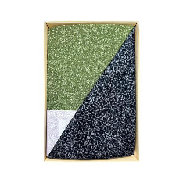 物を包んだ時に、結び目から裏の色柄が見えるのが特徴の両面染めの小ふろしきで、広げた時には裏の色や柄が主役となります。ふろしきの定番サイズで、進物包みやワインボトル包みなど、1枚あると便利です。■ふろしき(約700×700mm)×1■材質:ポ...