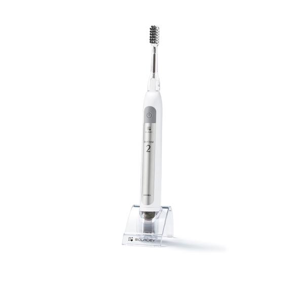 水と光のチカラで、歯のよごれに化学的アプローチを加え、毎日のブラッシング力を高める歯ブラシシリーズ「ソラデー」。歯ブラシに応用したのは、「TiO2半導体」と「ソーラーパネル」。水と光を介して、化学作用を発揮する触媒効果を利用しています。音波...