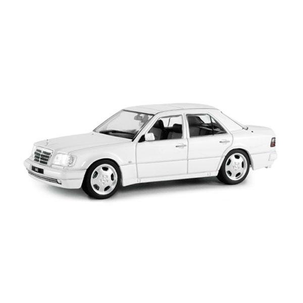 【発売日：2026年09月30日】送料無料◆SOLIDO 1/43 メルセデスベンツ (W124) E60 AMG 1994 (ホワイト) ダイキャスト製 ミニカー S4313205 ■発売予定：入荷日未定(発売は遅れる可能性が御座います。...