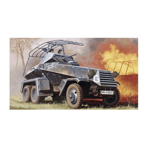 【発売日：2026年03月31日】イタレリ 1/72 WW.II ドイツ軍 Sd.Kfz.232 6輪装甲無線車 プラモデル IT97032 ■発売予定：2026年3月予定(発売は遅れる可能性が御座います。)フレームアンテナの6輪車、形が魅...