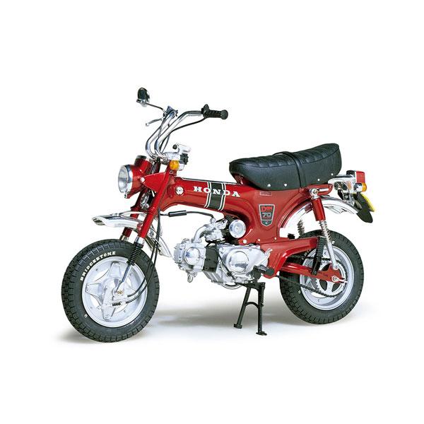 【発売日：2026年05月31日】タミヤ 1/6 オートバイシリーズ No.2 ダックス Honda ST70 特別販売製品 プラモデル No.16002 ■発売予定：2026年5月予定(発売は遅れる可能性が御座います。)1969年に発売さ...