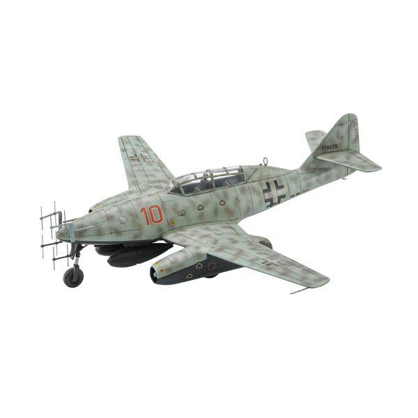 【発売日：2026年09月30日】ハセガワ 1/72 メッサーシュミット Me262B-1a/U1 “ナハトイェーガー” プラモデル 02541 ■発売予定：2026年9月予定(発売は遅れる可能性が御座います。)機首にレーダーを装備した、複...