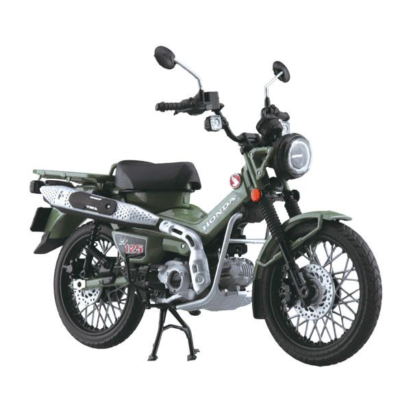 スカイネット 1/12 完成品バイク Honda CT125 ハンターカブ パールオーガニックグリーン 変更されたエンジン形状やフレーム形状など、特徴的なシルエットを余すことなく再現しました。フレーム・タンクはダイキャスト製を採用し、重量感...