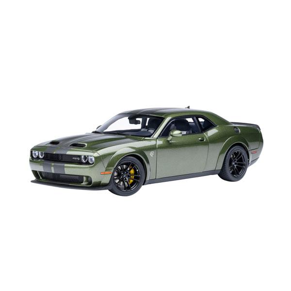 送料無料◆オートアート 1/18 ダッジ チャレンジャー SRT ジェイルブレイク 2022 (メタリック・グリーン/カーボンブラック “F8 GREEN”) 71761 1970年代にヒットした初代のスタイルをモチーフにデザインされ、20...