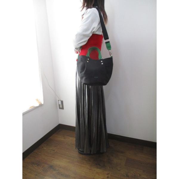 ビュレ BEAURE キャンバスミニバルーントート B-26151大人気のバルーントートバッグにミニサイズが登場しました！持ち手部分にタックを施し、コロンとした丸みのある形に！本体と持ち手部分の配色がコーデのアクセントになりますよ☆開口部分...