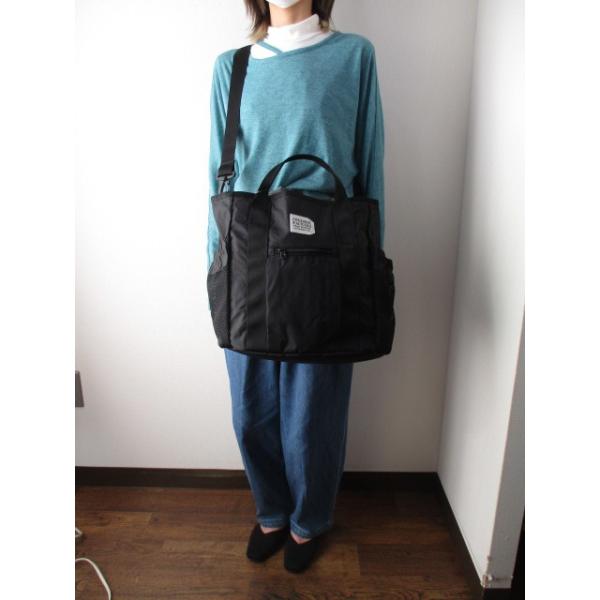 フレドリック FREDRIK PACKERSFP21-TT01-BK01210D TIPI TOTEユニセックスのデザインで使っていただけるトートバッグです!育児用に機能を充実させたデザインなので、外側内側の大小さまざまなポケットにより、効...