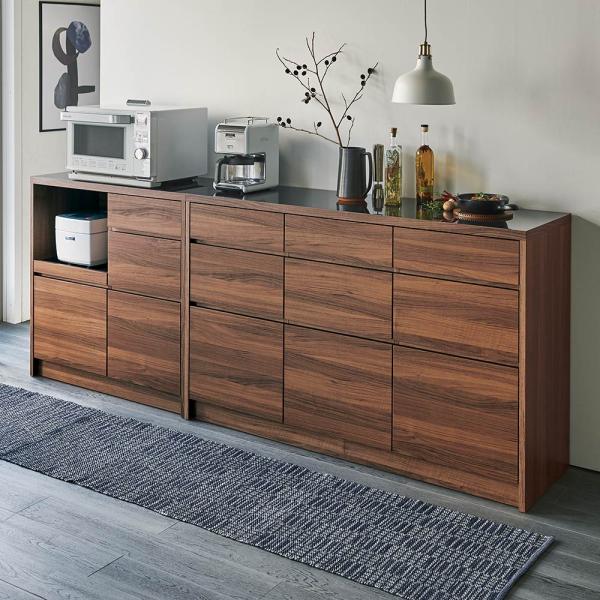 モダンでスマートなキッチンを実現するＧｒａｎｉｔｅ（グラニト）アイランドキッチンカウンターシステムキッチンがどんどんおしゃれなデザインになっていく昨今、それに合わせるキッチン収納も洗練されたものを選びたい…。そんな方のために、輸入キッチンを...