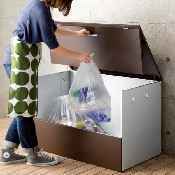 玄関先や勝手口に、スタイリッシュな屋外ダストボックスゴミの分別が進んだ地域では、ゴミの収集待ちも頭の痛い問題。なかなかめぐってこない資源ごみの待機場所、屋外ボックスで解決しませんか？大容量のダストストッカーで、あふれがちな分別ごみに指定席を...