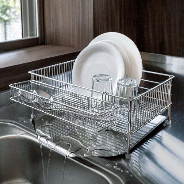 人気料理研究家の有元葉子さんプロデュースメイドインジャパンを誇る、美しく使いやすい水切りかご。人気料理研究家の有元葉子さんが、プロの目線から本当に使いたいものを追求して開発されました。高品質ワイヤーならではの美しさと耐久性も評判で、使用する...