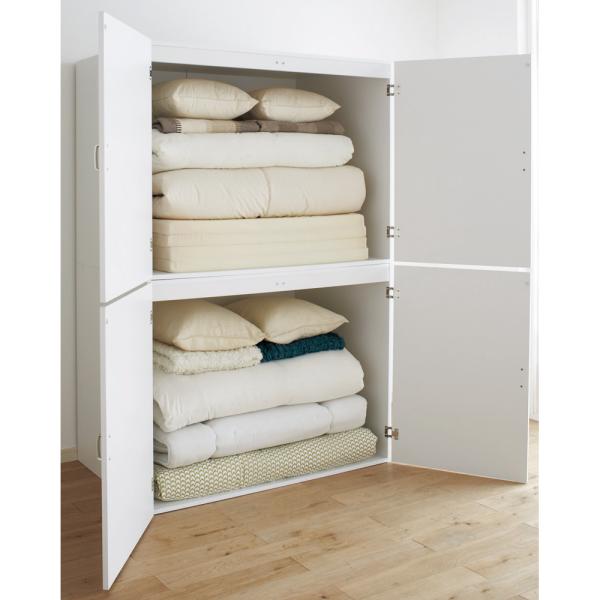 発売以来、ディノスで大人気のモダンな布団収納庫です●奥行77cm。ロングサイズの三つ折り敷き布団が入る驚きの収納力があります。●寝具はもちろん、スーツケースなどサイズの大きいものが収納できます。●掃除機、扇風機などの季節家電の収納にもぴった...