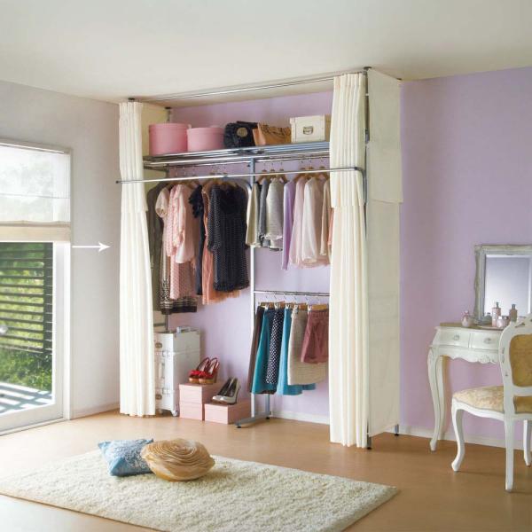 自分で簡単に作れるワードローブ。大容量の壁面収納クローゼットハンガーです●オーダー感覚で壁一面をクローゼット収納にできるロングセラー商品です。●「収納力」と「頑丈さ」が特徴。季節の衣類もたくさん収納することができます。●収納ハンガーをお探し...