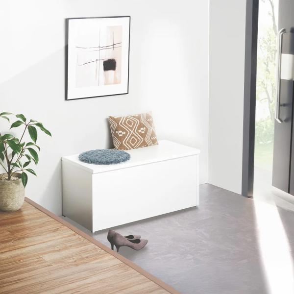 狭い玄関スペースでも置けちゃう！置くだけで空間にゆとりが生まれます。スペースが狭く限られる玄関まわり。下駄箱に入らない様々なものが玄関周りのごちゃつきを生む悩みの種。一度、玄関収納を見直してみませんか？収納と座るスペースを兼ねられる「収納庫...