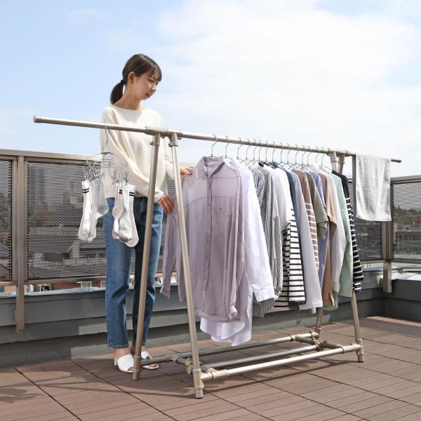 ベランダ奥行きを広々使える Ａ型物干し 伸縮レギュラータイプ 洗濯用品 物干し 洗濯物干し台  ディノス ディノス dinos 人気 おしゃれ狭いベランダや屋内にも設置できる、奥行わずか46cmのA型物干し。伸縮レギュラータイプは、幅は最大...