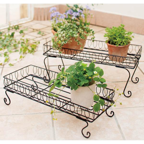 長方形花台ラック 2点セット フラワースタンド プランタースタンド 花台 ディノス dinos 人気 おしゃれ◆曲線を生かしたデザインですっきりとしたコーナーに。ひな壇風に飾っても、横に並べても。◆高低差をつけ動きを出す２個組。◆高さに差が...