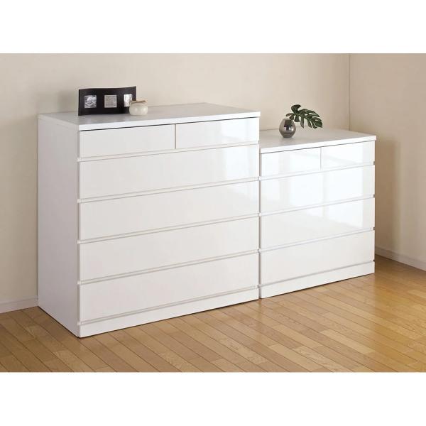 【日本製】奥行50cm隠しキャスター付きクローゼットチェスト 幅100cm・5段 衣類収納 押入れ クローゼット収納 ディノス dinos 人気 おしゃれ奥行たっぷり50cmのチェストタンスです。ホワイトは高級感がある光沢仕上げで、汚れても...