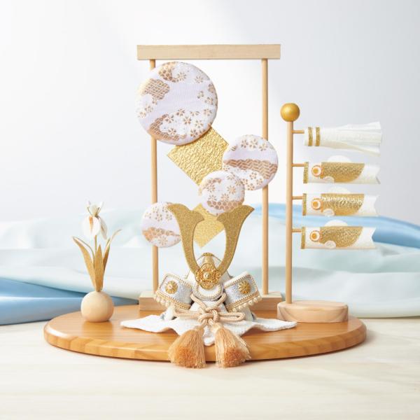 コンパクト おしゃれ 兜飾り 〈京都龍虎〉白の端午飾りセット 年中行事用品 季節商品 五月人形 ディノス dinos 人気 おしゃれ高級感のあるホワイト×ゴールド×シルバーの組み合わせの端午飾り飾る場所を選ばない色合いです。中央には、シルバ...